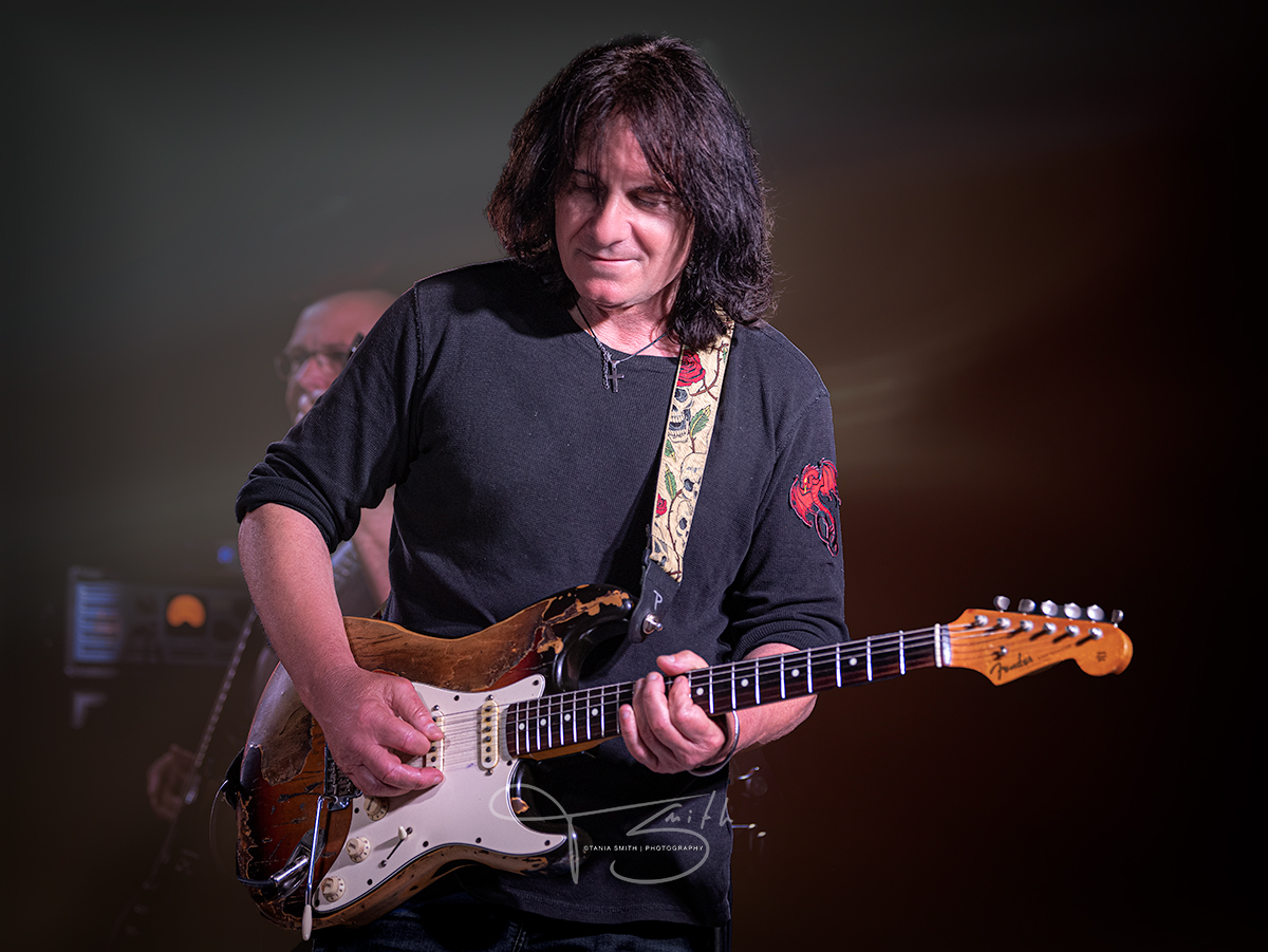 Dennis Val | Macarthur Entertainment